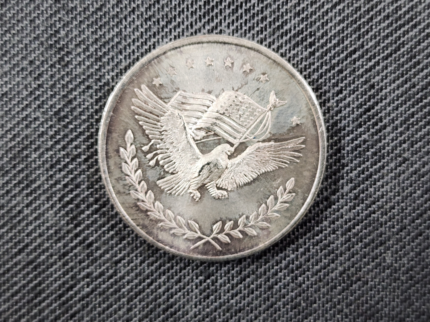 1 Oz Silver Trade Unit Eagle Round .999 Fine Silver