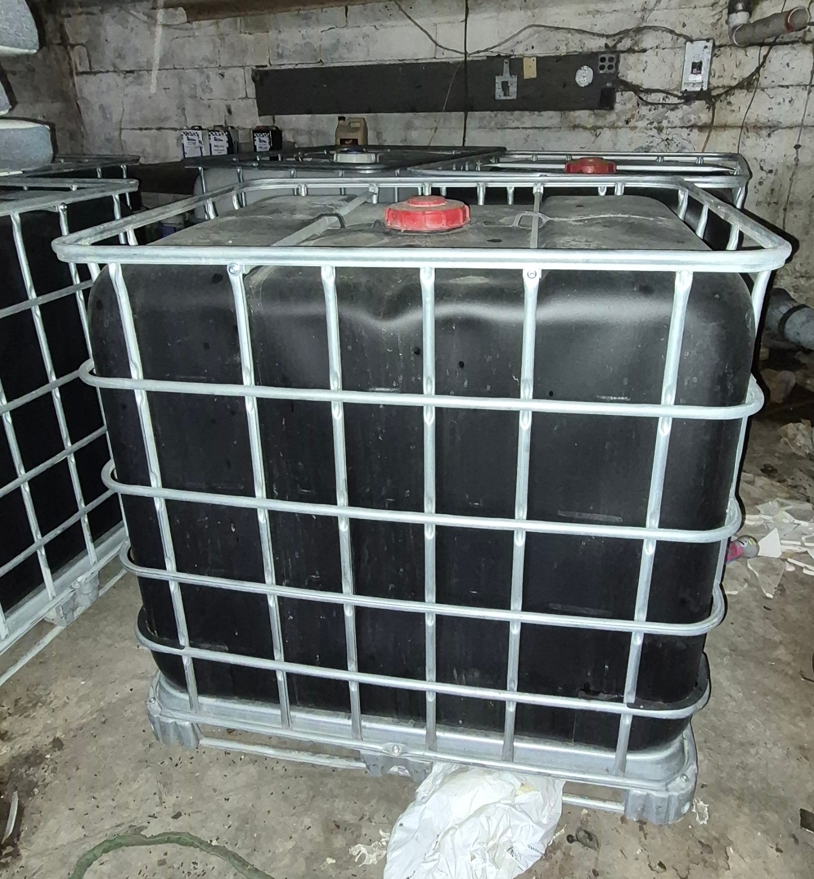 3 of 8... 250 Gallon Potable Water Grade IBC Tote Tank W Galvanized ...