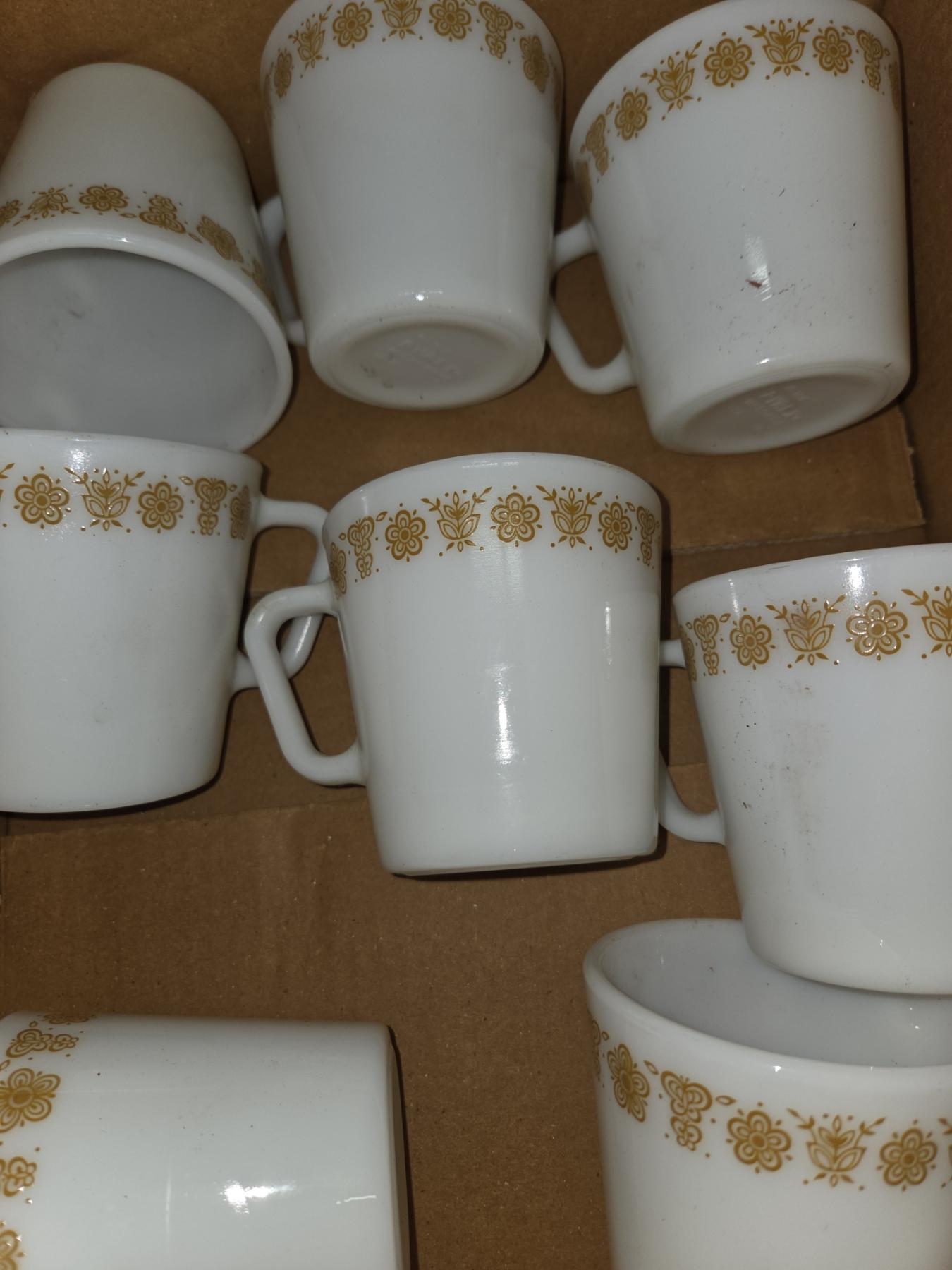 Bunn Commercial Coffee Machine & Mugs - Bosley Auctioneers