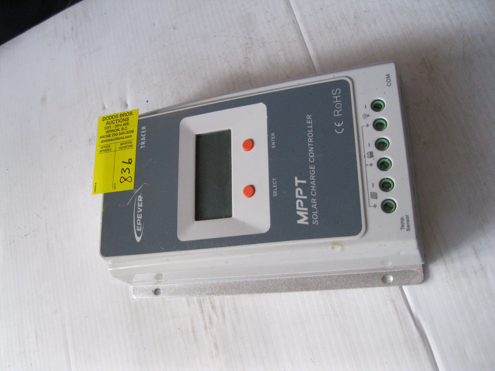 MPPT SOLAR CHARGE CONTROLLER - Dodds Auction
