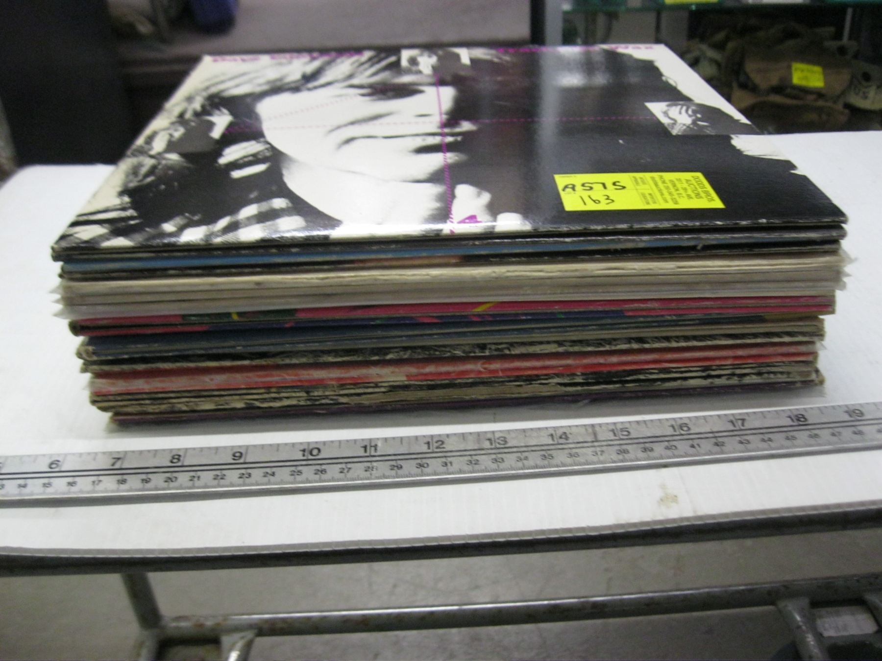 ASST. RECORDS - DAVE EDMONDS, MR. MAGOO, WOODY WOODPECKER, ETC.