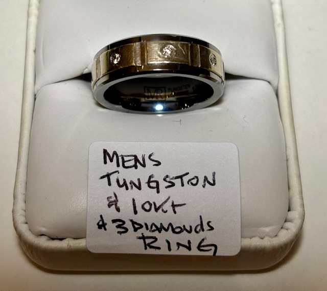 MEN'S TUNGSTEN 10KT RING W/3 DIAMONDS - SZ 8