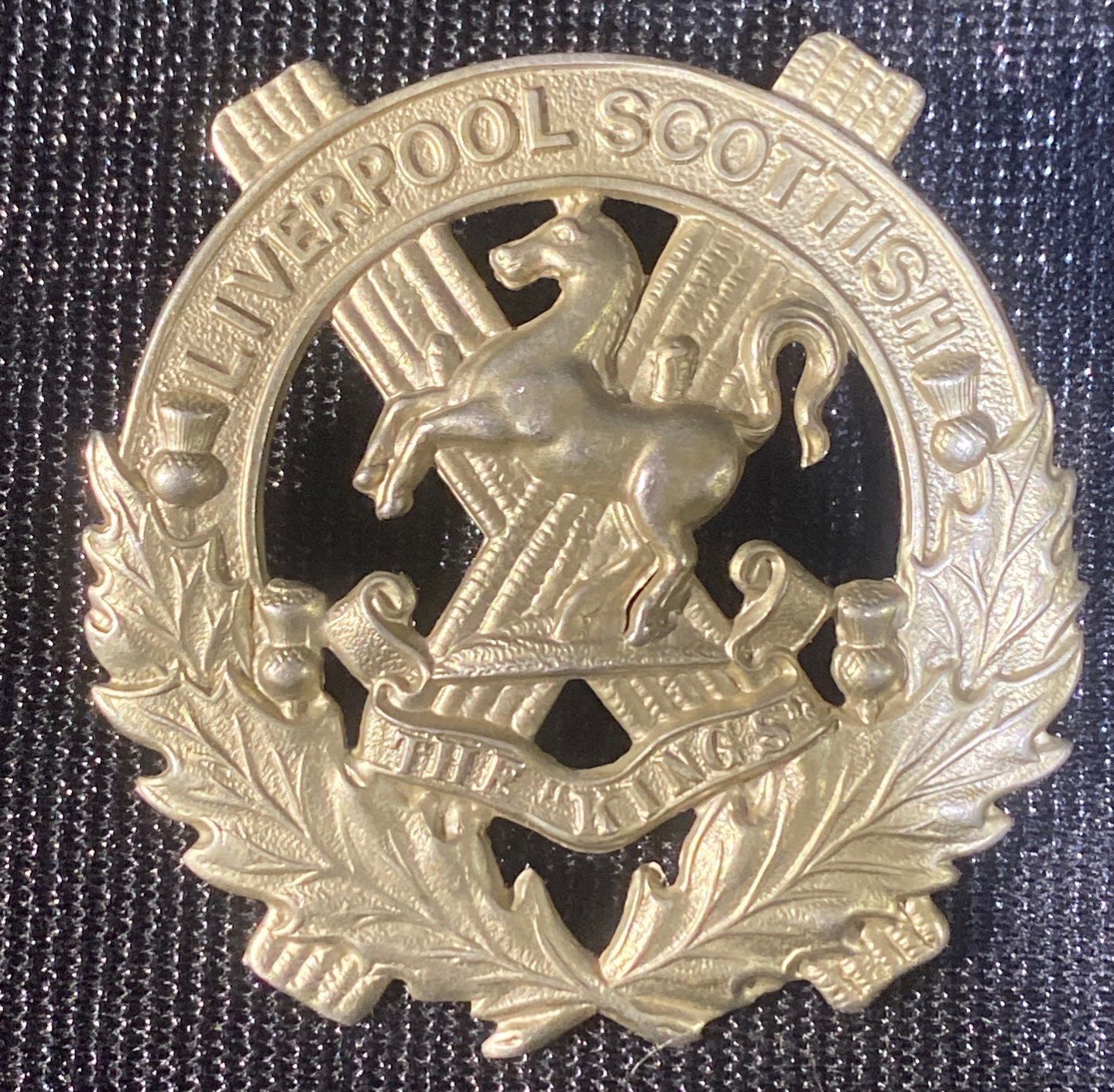 Liverpool Scottish Regiment Cap Badge From WWI - Beck Auctions Inc.