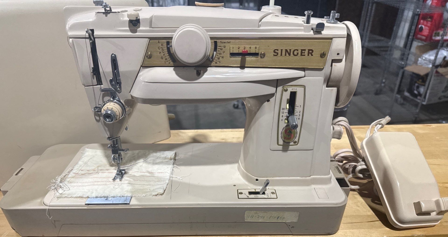 SINGER 411G - Classic German Engineering - Rare Single Thread Chain ...