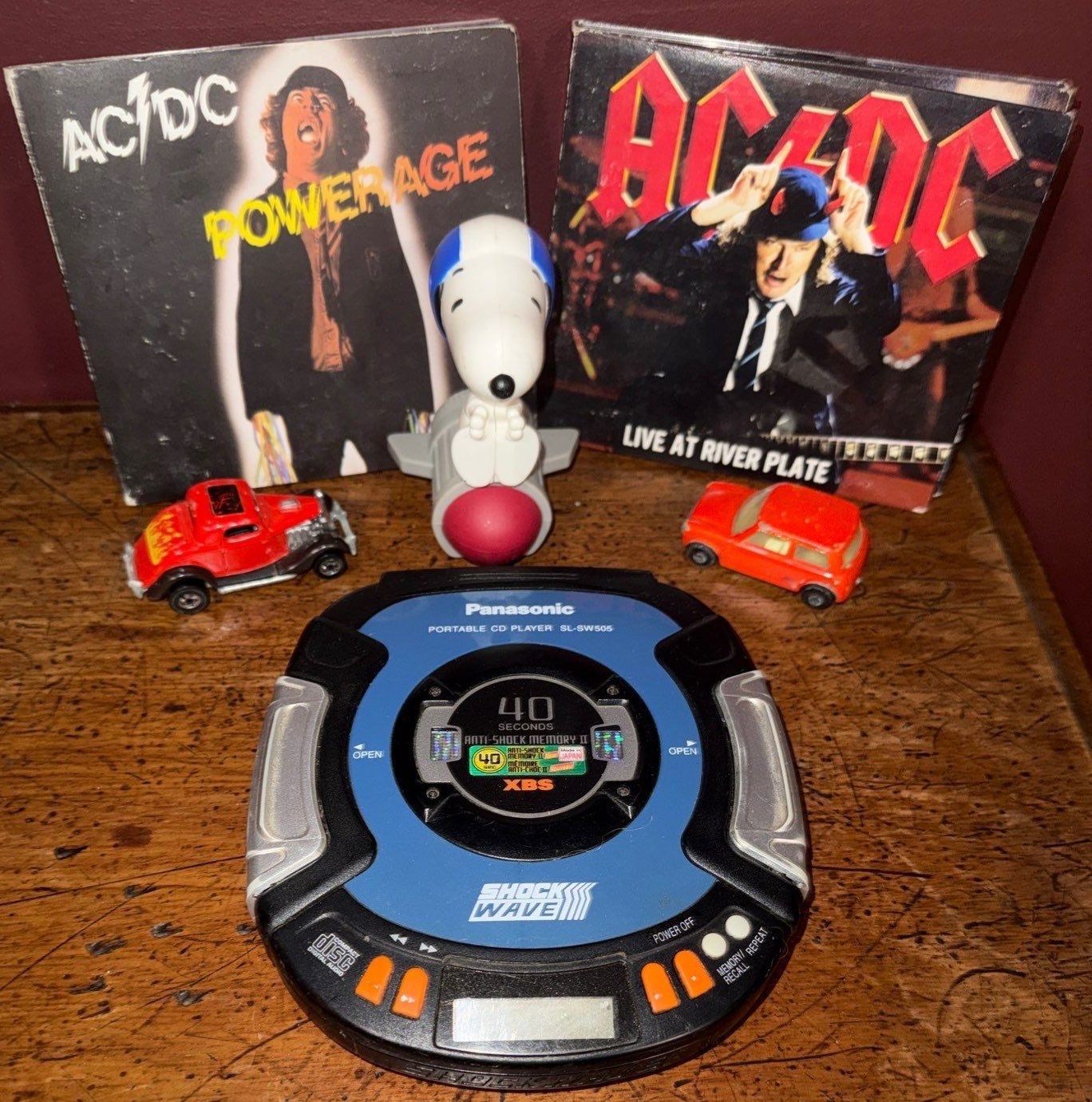 Panasonic Shockwave Portable CD Player w/ AC/DC Listening Enjoyment ...