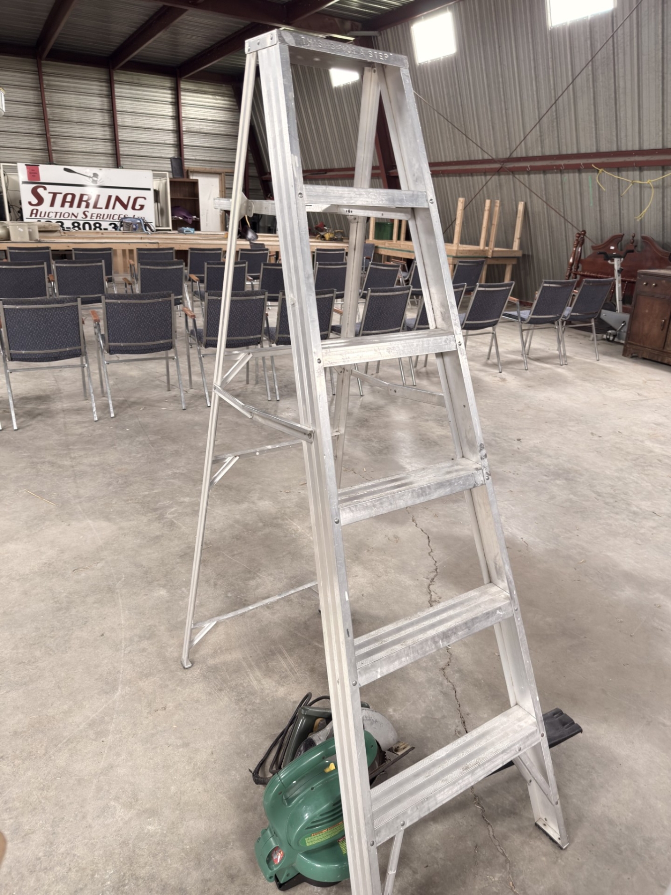 6 FT LADDER