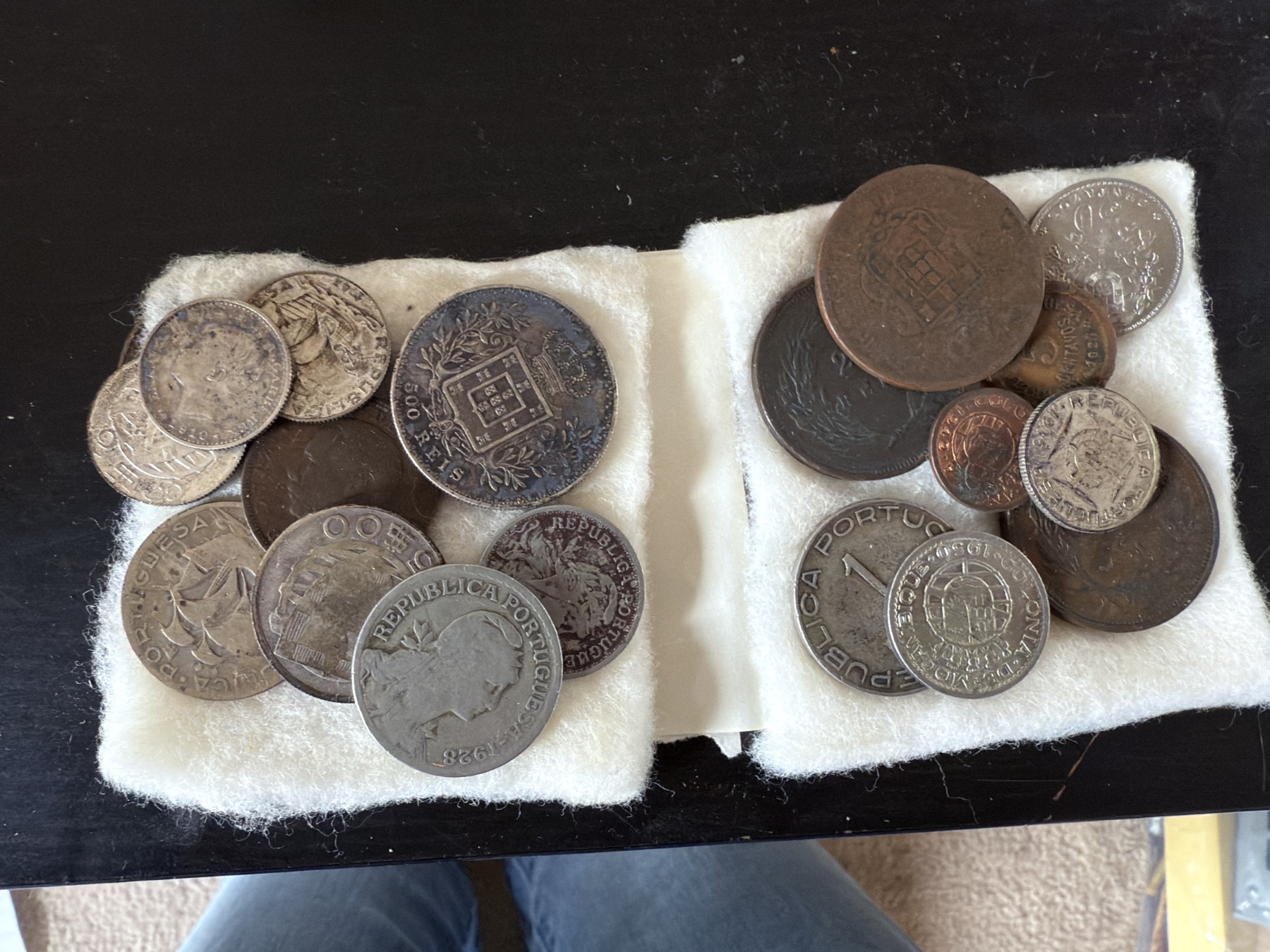 ASSORTED COLLECTORS COINS