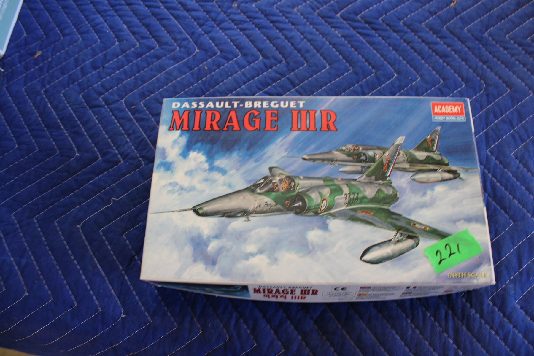 Academy 1:35 Scale Military Model Set Dassault-Breguet Mirage IIIR ...