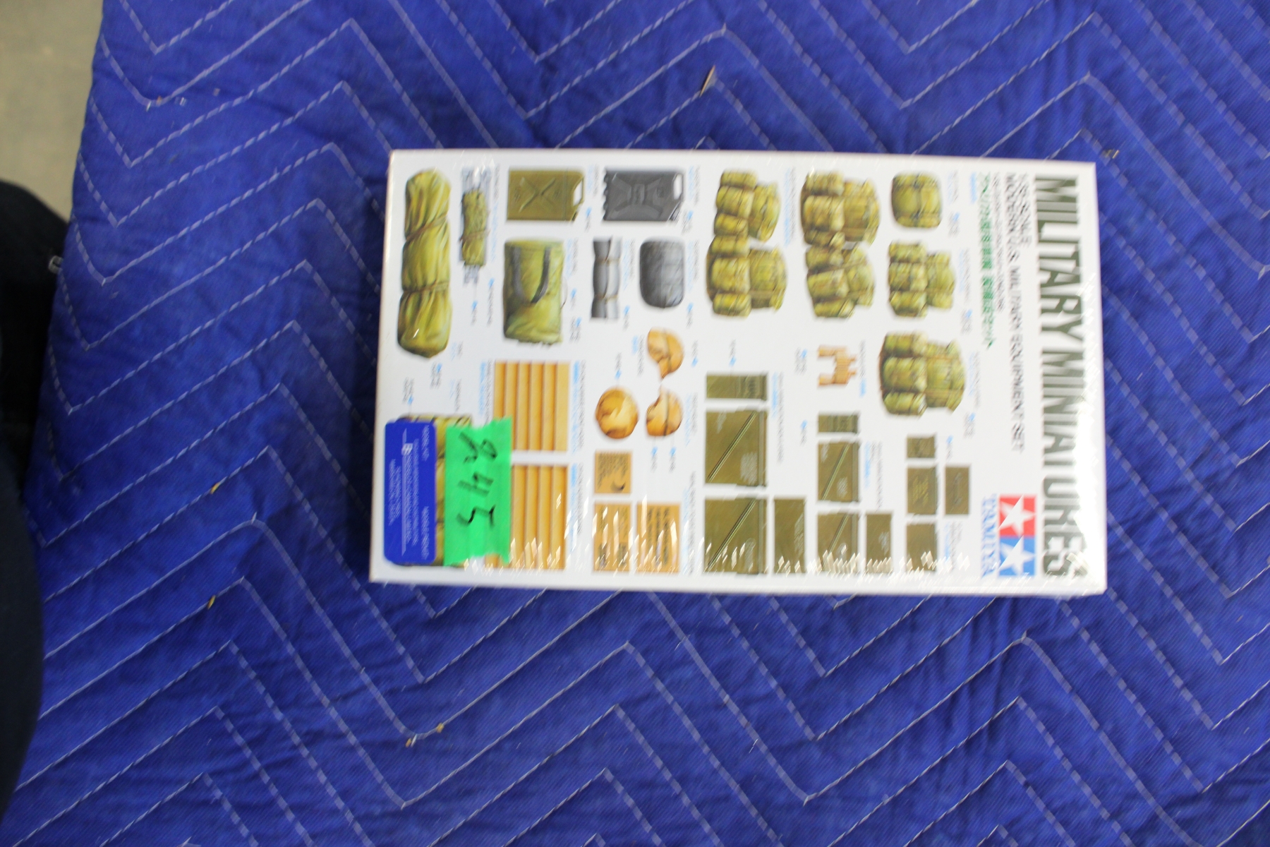 Tamiya 1:35 Scale Military Model Set Modern U.S. Military Equipment Set