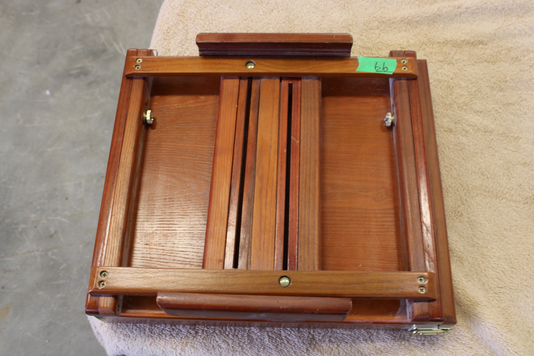 Folding Travel Easel