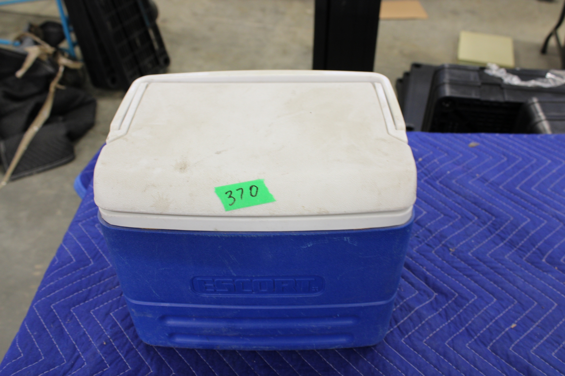 Coleman Style Insulated Cooler