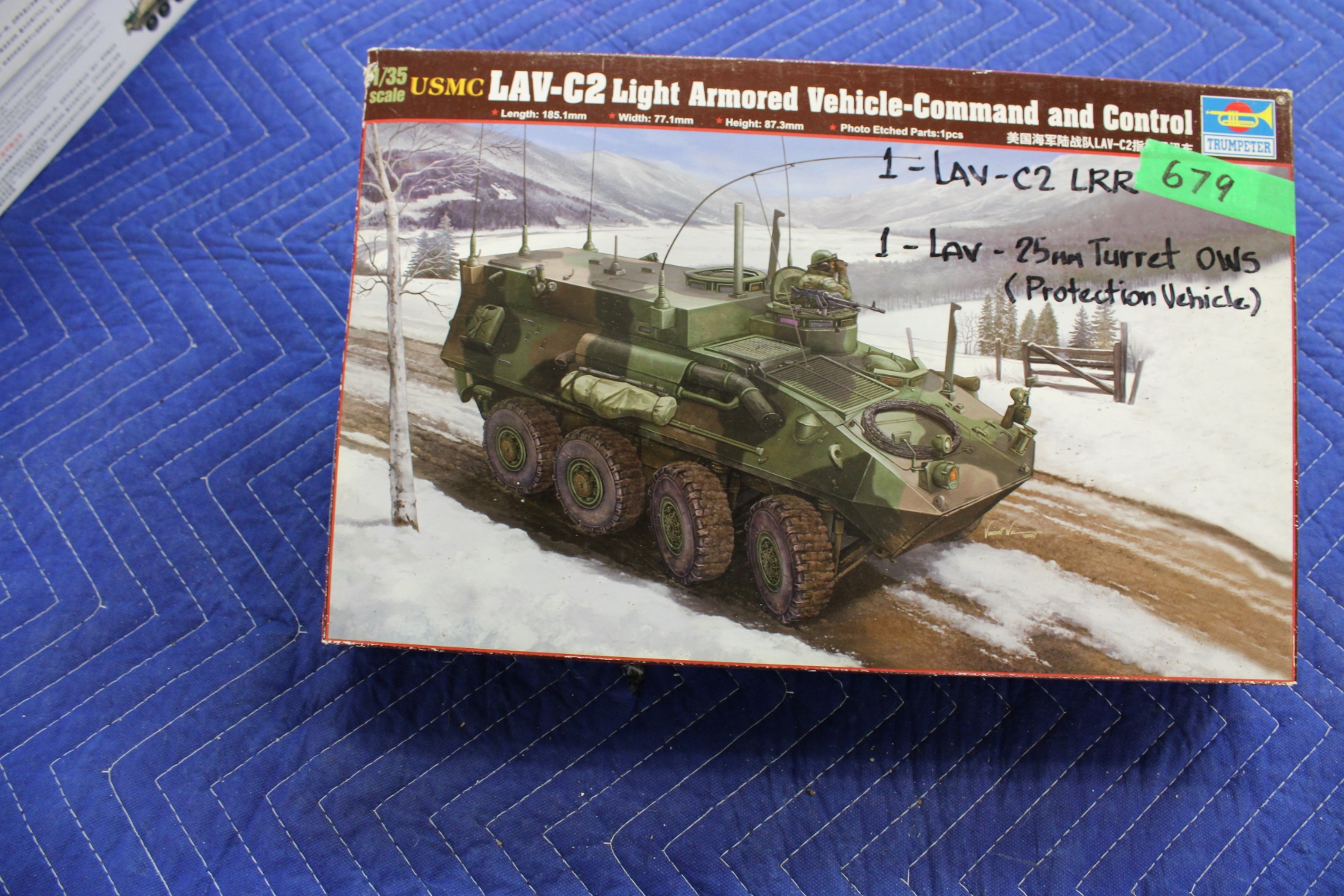 1:35 Scale Military Model Set LAV-C2 Light Armoured Vehicle Command