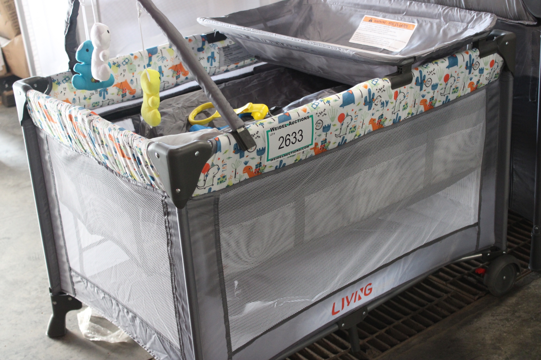 Living Basics Collapsable Baby Playpen w Bassinet & Changing Table