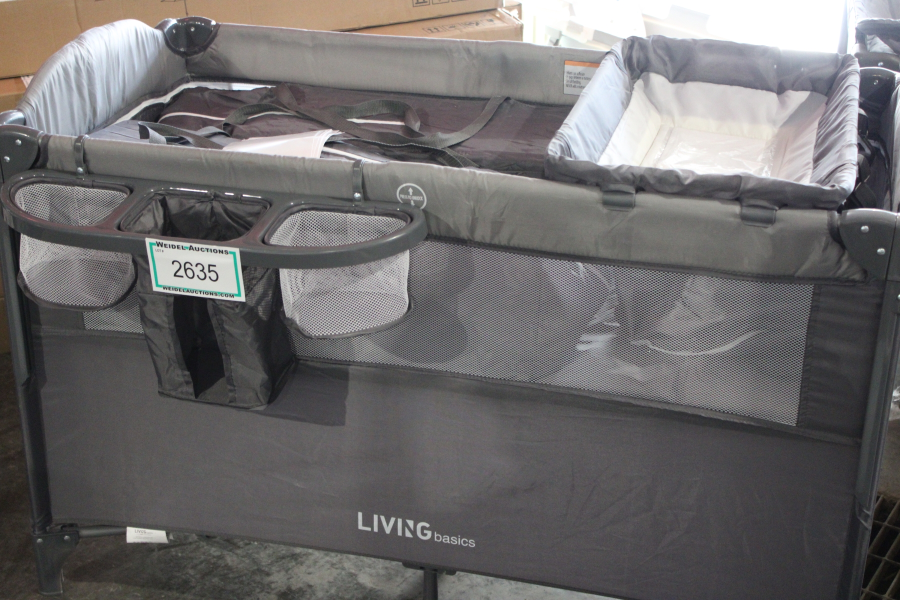 Living Basics Collapsable Baby Playpen w Bassinet & Changing Table