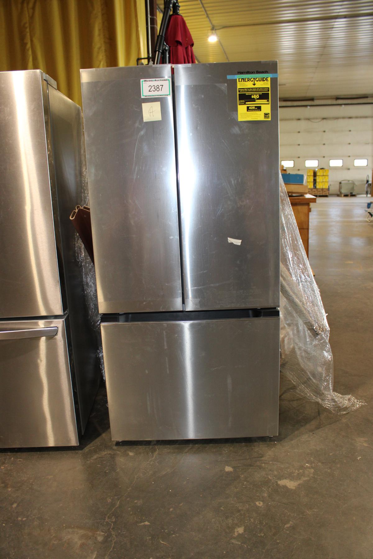 NEW Hamilton Beach Refrigerator-Freezer HBF1662