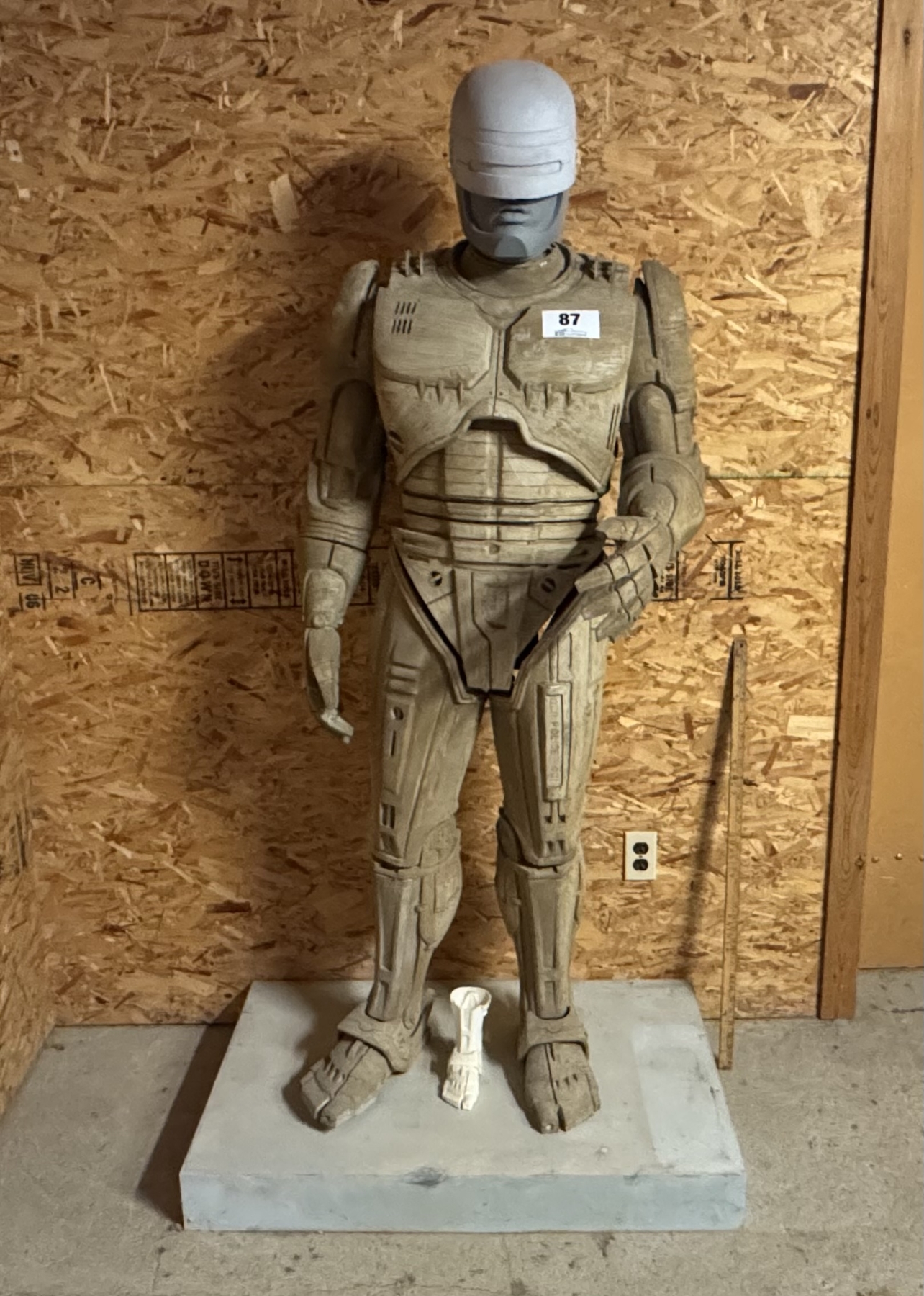 Life-Sized Robocop - EG Auctions